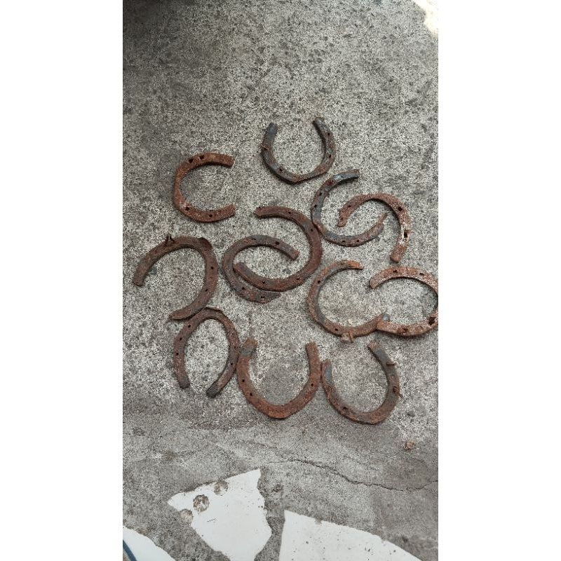 Jual tapal kuda sepatu kuda bekas | Shopee Indonesia