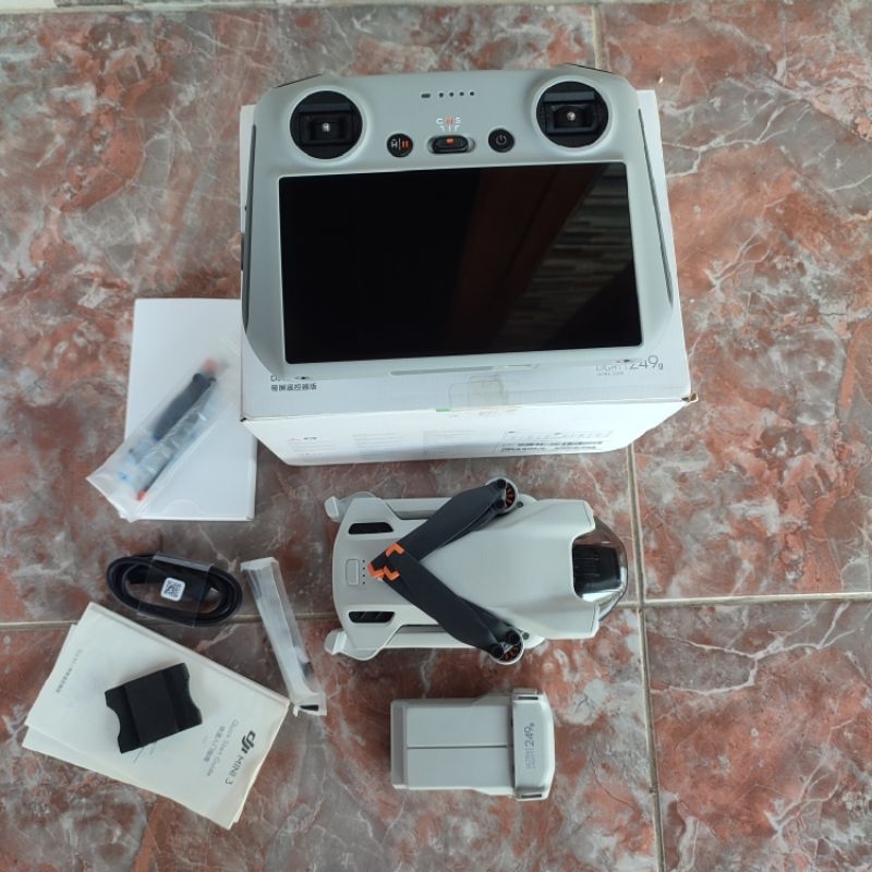 Jual Drone dron dji mini 3 remot rc (layar) basic mulus istimewa cc 09 ...