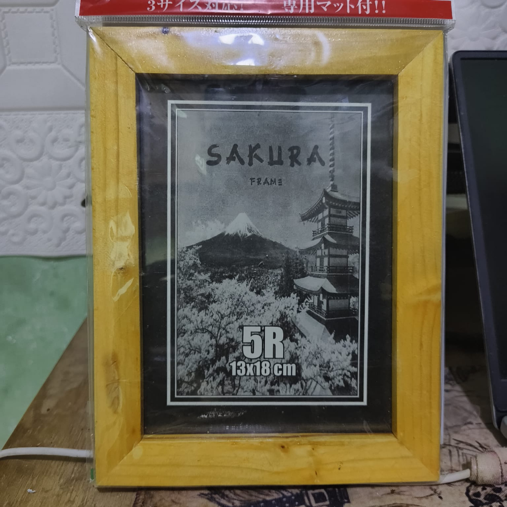Jual BINGKAI FRAME FOTO A4 21x30 ,PIGURA MINIMALIS BAHAN POLYFRAME ...