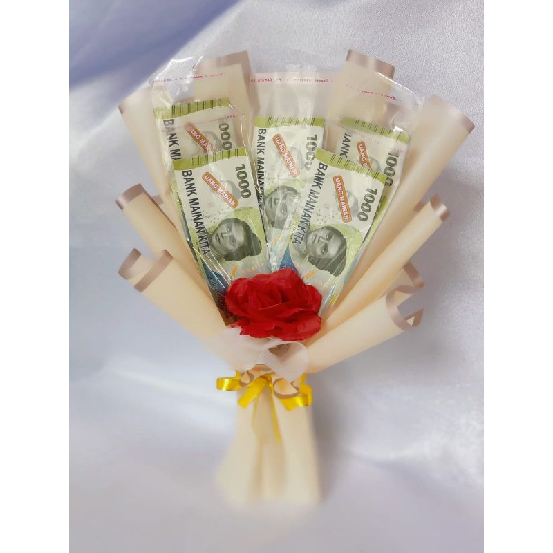 Jual Buket Uang isi 5 lembar wadah uang buket souvernir Hamper wisuda ...