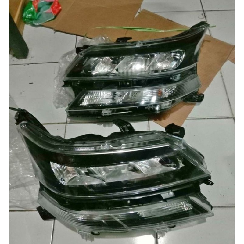 Jual Headlamp Avanza/Xenia 2019-2021 | Shopee Indonesia
