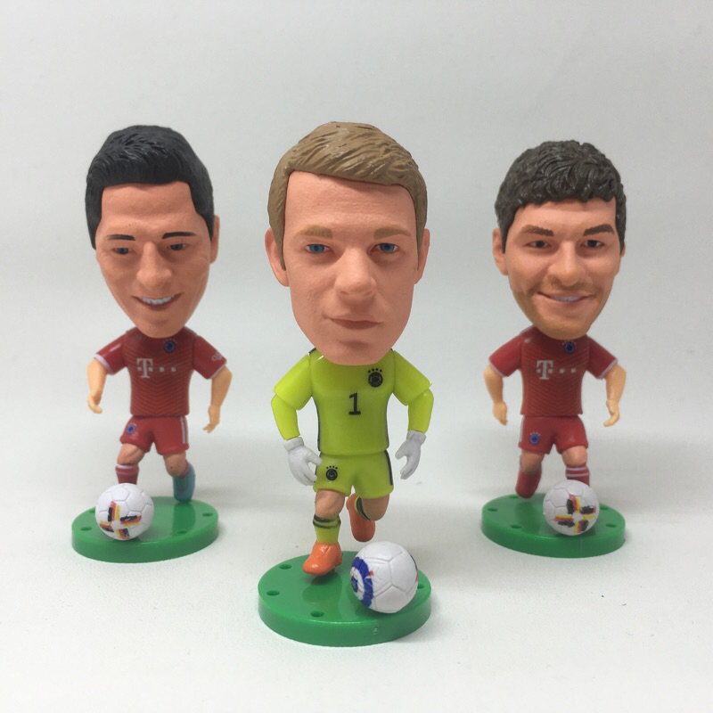 Jual Figure Miniatur Pemain Bola Club Munchen Robert Lewandowski Manuel Neuer Harry Kane Xabi ...