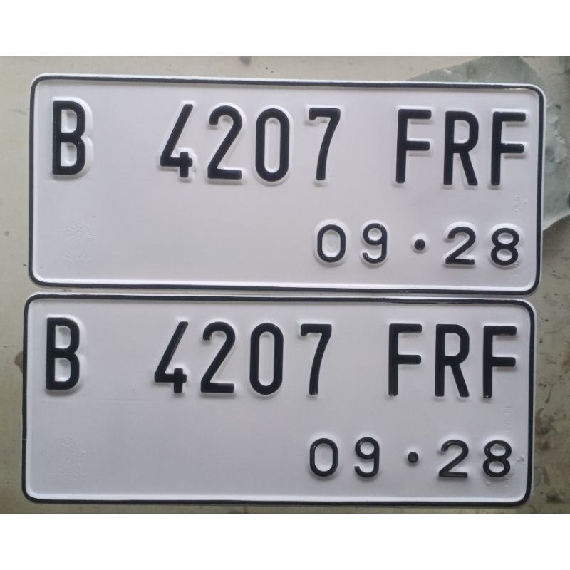 Jual plat nomor motor satu pasang depan belakang warna putih dan hitam ...