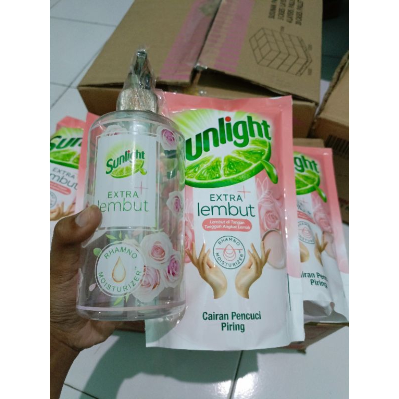 Jual SUNLIGHT EXTRA LEMBUT NETTO 650ML GRATIS BOTOL PUMP *Limited ...