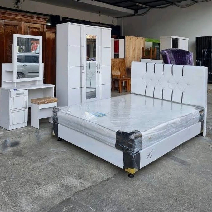 Jual Promo Paket Hemat Kamar Set Springbed Uniland New standard 25cm ...