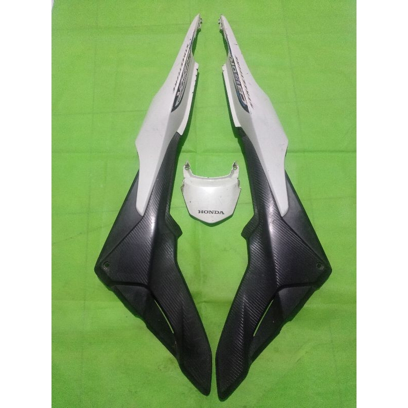 Jual Body Belakang Shroud Honda CB 150 Streetfire K15 CB old Original ...