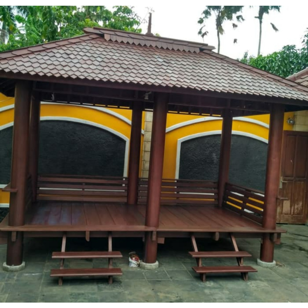 Jual Saung Taman Ukuran 4x2 Meter Kayu Kelapa Atap Model Sirap Kayu ...