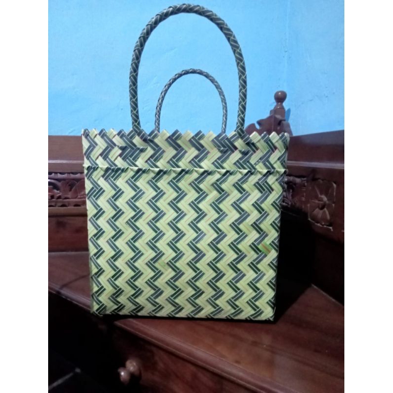 Jual Tas Kotak/ Tas Hajatan/ Tas anyaman murah | Shopee Indonesia