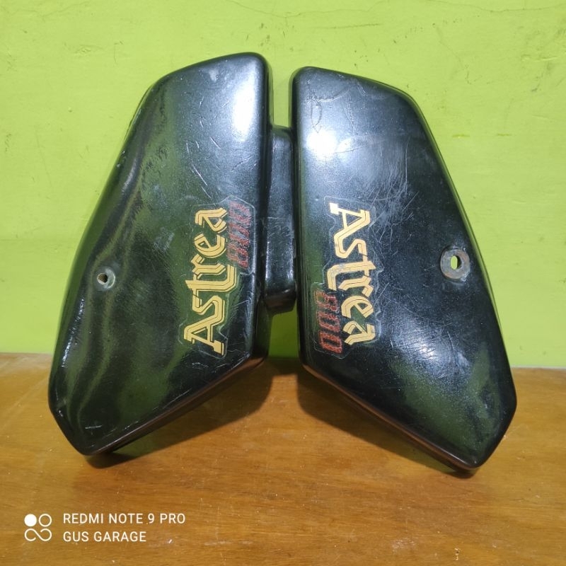 Jual Box aki tutup aki tebeng kanan kiri Astrea 800 original | Shopee ...