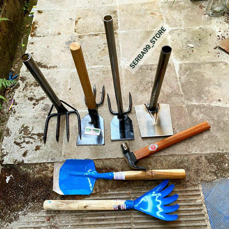Jual Perkakas alat Berkebun Cangkul Garukan Sekop Wangkil Palu ...