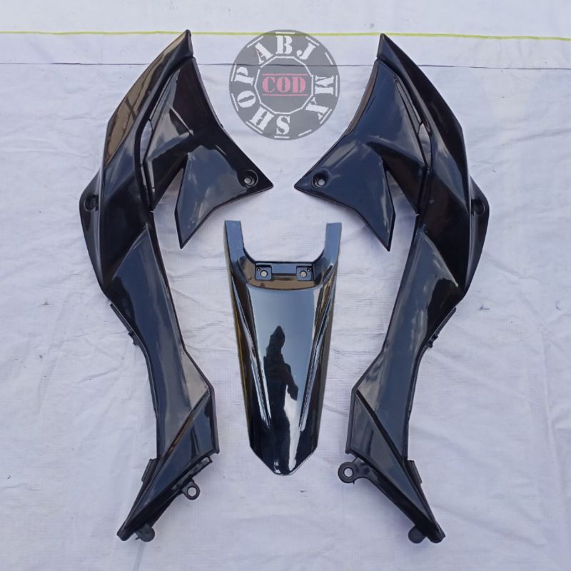 Jual body set klx dtracker sayap depan klx dtracker new cover body depan klx d tracker spakbor ...