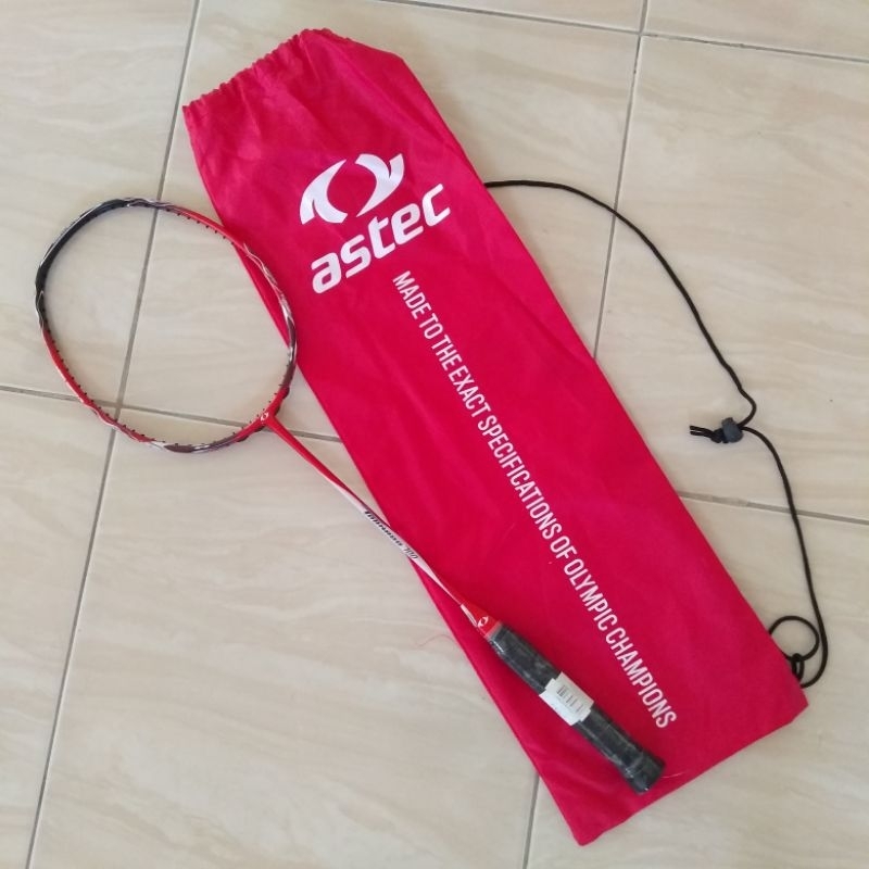 Jual Raket dan Tas Badminton ASTEC RED TORNADO 700 G5 US Bulutangkis ...