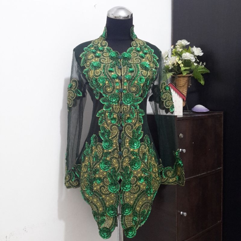 Jual Kebaya tile payet motif jasmine hijau botol ukuran M | Shopee ...