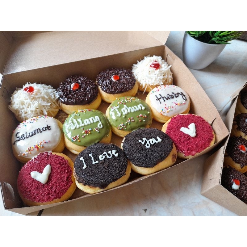 Jual Donat Ultah/Donat ulang tahun/ Donat ucapan/ Donat tulis ...