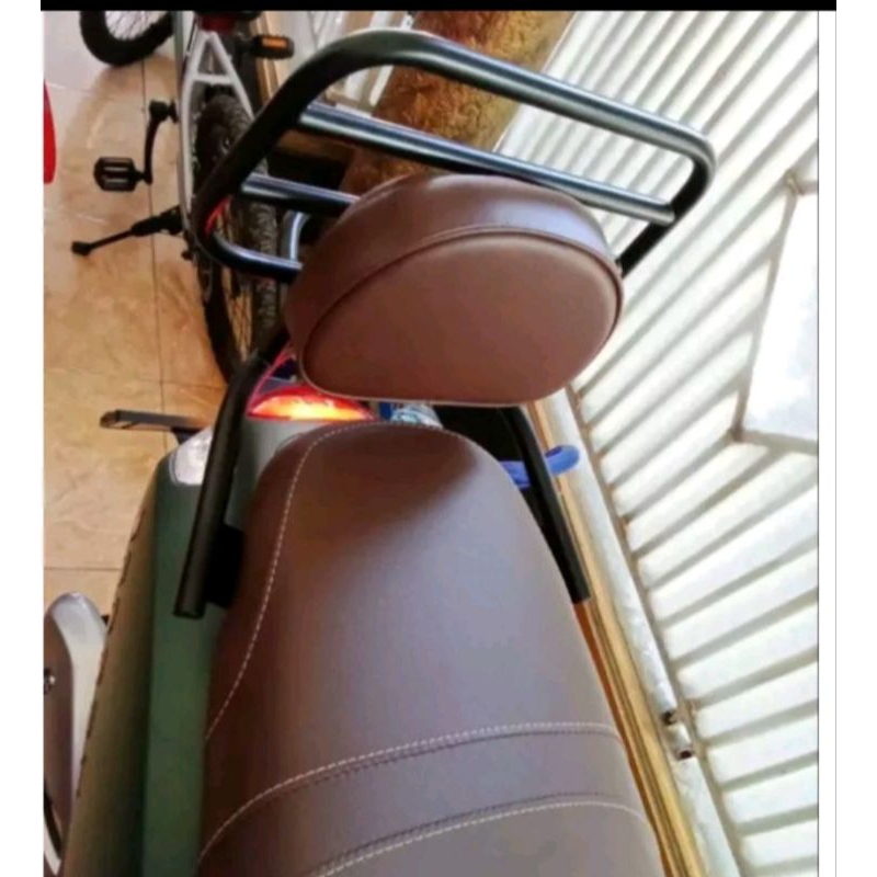 Jual Back Rack Backrack Sandaran Behel Belakang Scoopy besi chrome Busa ...