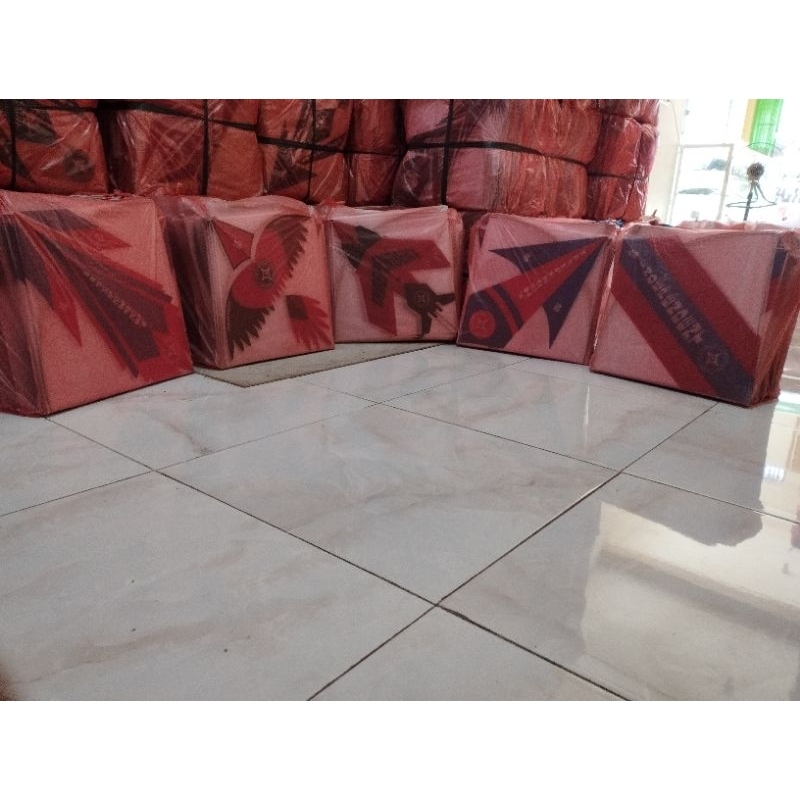 Jual Layangan Sukhoi Super lilit 2 warna INDEPENDENT (50pcs) | Shopee ...