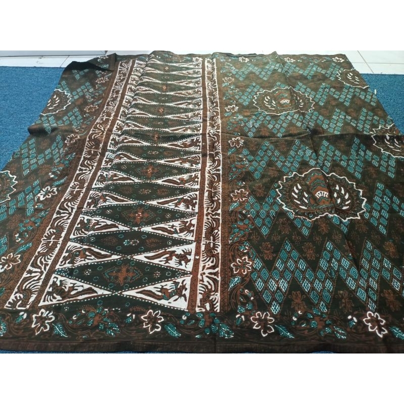 Jual SARUNG BATIK LAR GURDA ORIGINAL MOTIF GRANIT SERIES | Shopee Indonesia