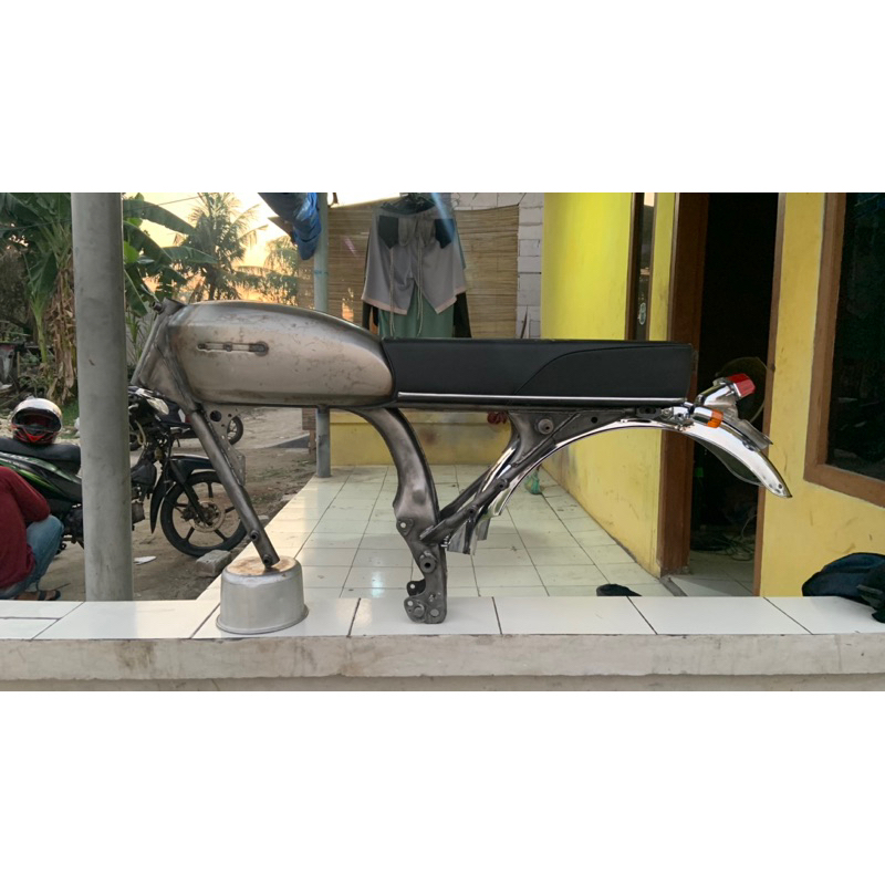 Jual BODYSET CB100 RANGKA CB 100 TATANAN PAKET MINIMALIS | Shopee Indonesia