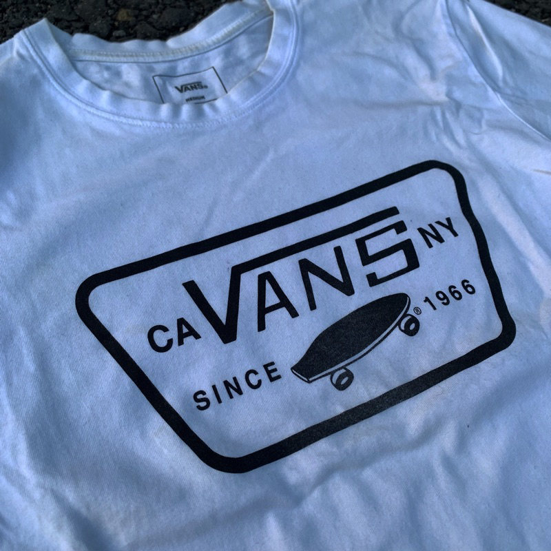 Jual Vans Full Patch Tshirt White | Shopee Indonesia