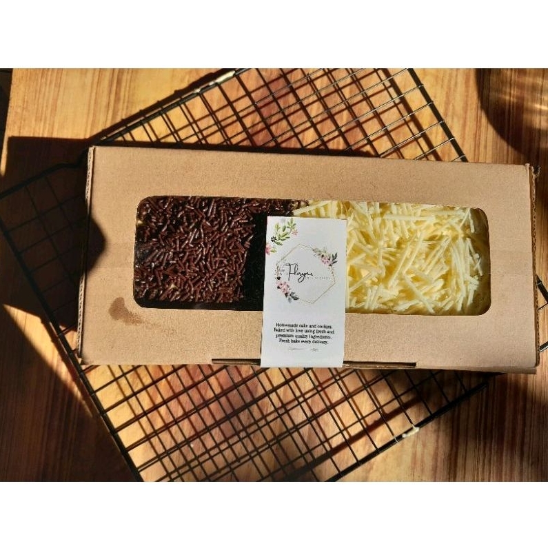 Jual Bolu Ketan Hitam Topping Keju Coklat Meses | Shopee Indonesia