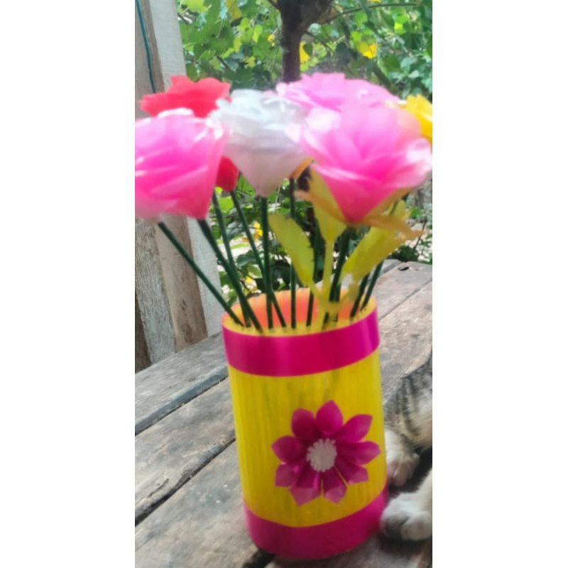 Jual bunga dan pot bunga plastik sedotan isi bunga 4 tangkai prakarya ...