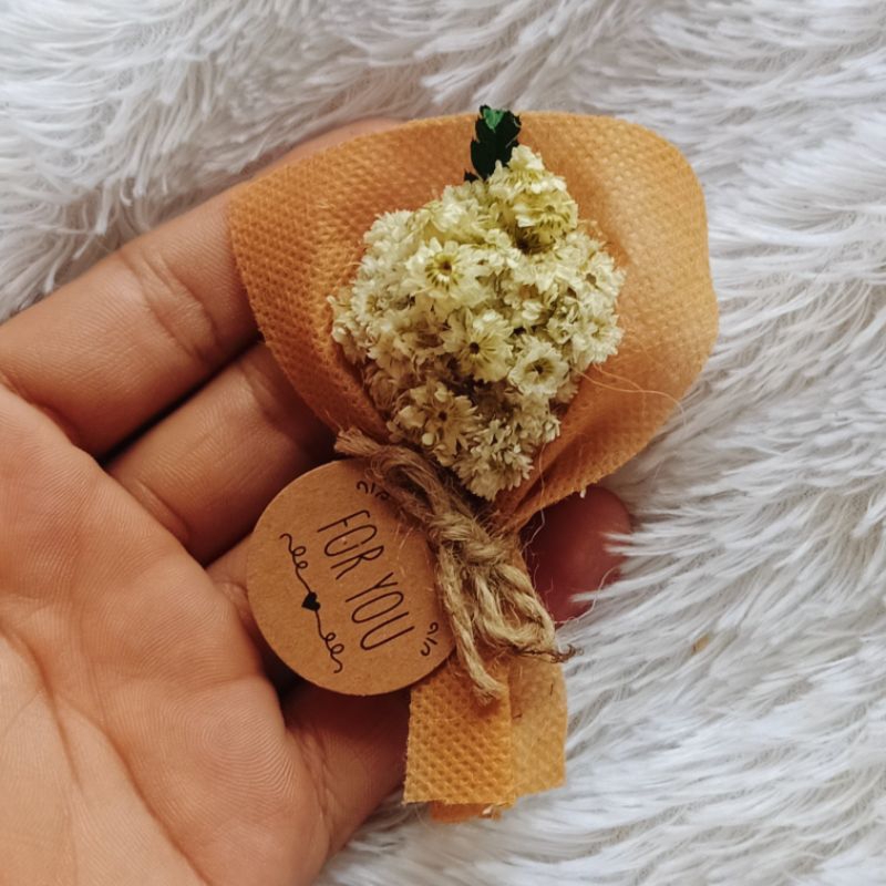 Jual MINI BUCKET BUNGA BUKET AESTHETIC HANGTAG | Shopee Indonesia