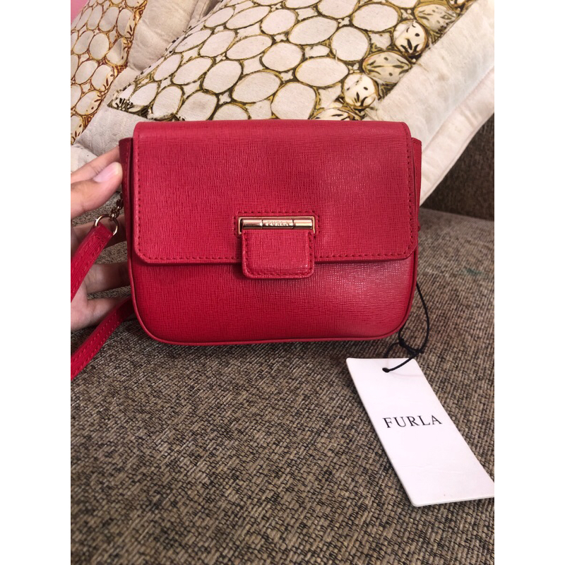 Jual Furla sling mini fushia | Shopee Indonesia