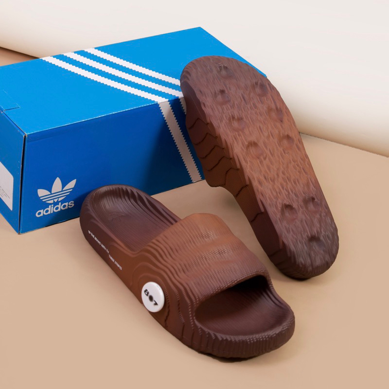 Jual Adidas Adilette Slide Brown | Shopee Indonesia