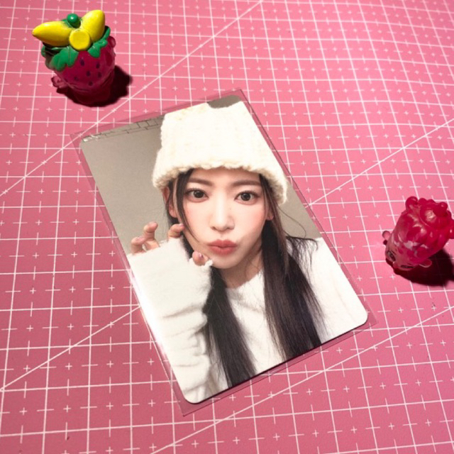 Jual Sakura lesserafim official photocard | Shopee Indonesia