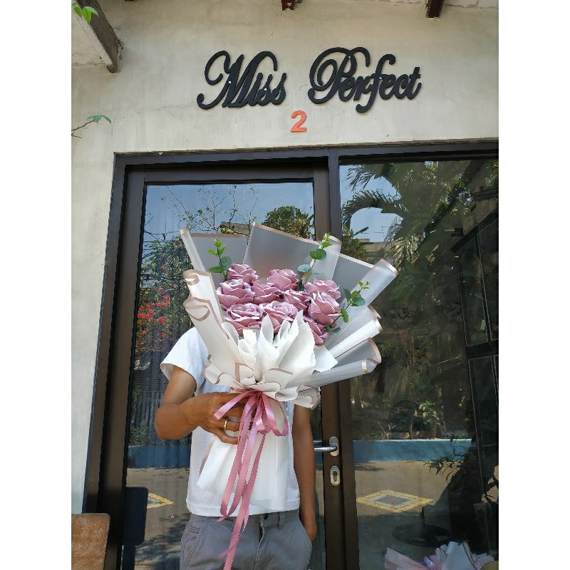 Jual buket bunga mawar dusty purple lamaran ulang tahun anniversary ...