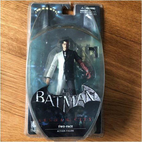 Jual DC Collectibles Batman Arkham City Two Face Action Figure | Shopee ...