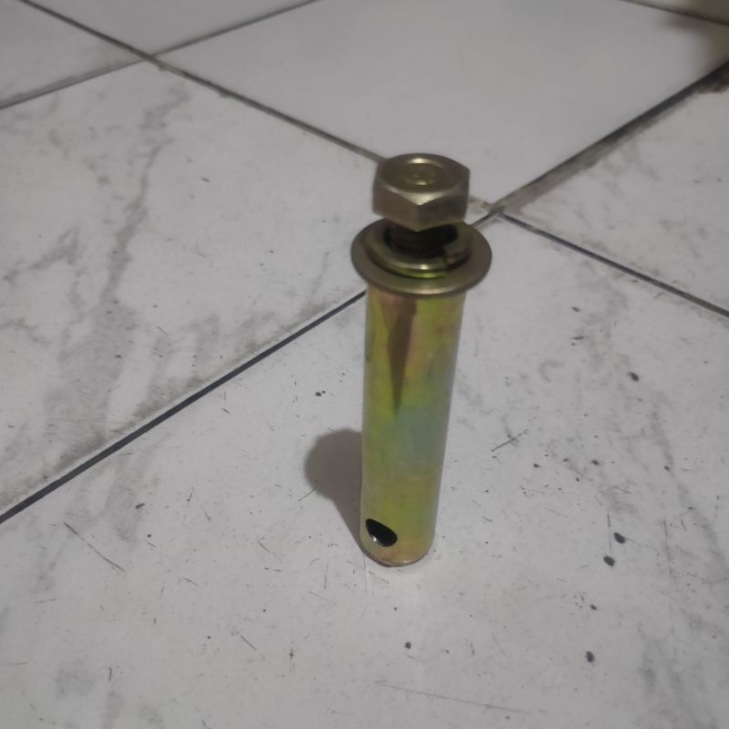 Jual baut ban serap colt L300 baut ban serap L300 baut gantungan ban ...