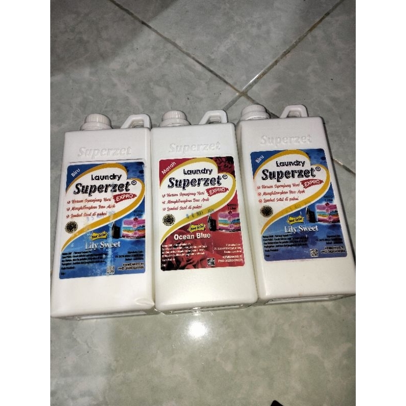 Jual PARFUM LAUNDRY SUPERZET ORIGINAL 1LITER | Shopee Indonesia