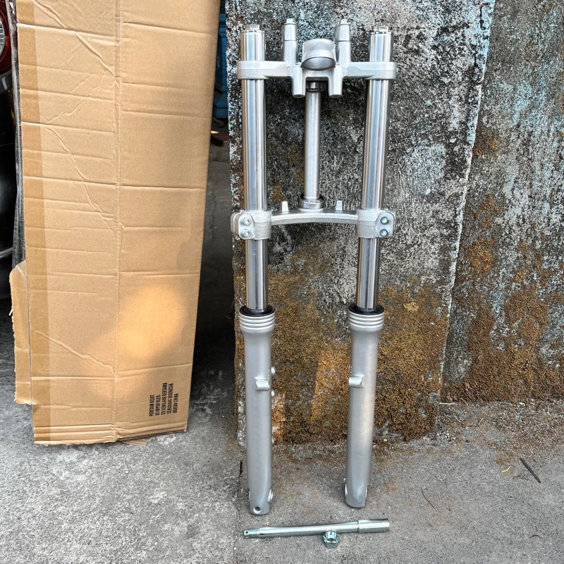 Jual skok ninja gorila dan mitsuyo shok depan ninja rr pnp Honda shok ...