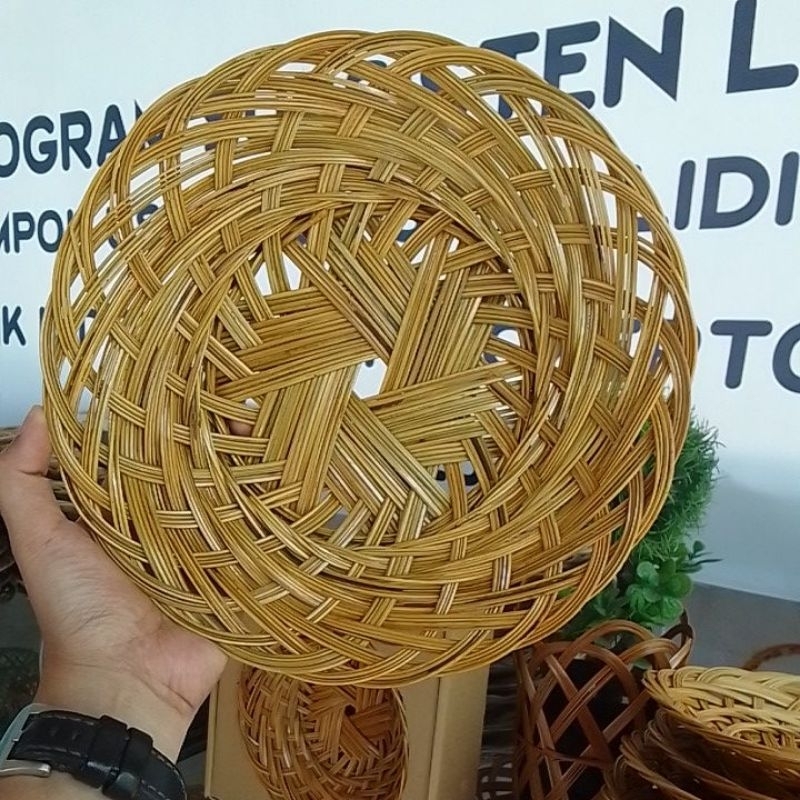 Jual ANYAMI Piring Lidi Bulat Aesthetic Rotan Anyaman Kelapa Satuan ...
