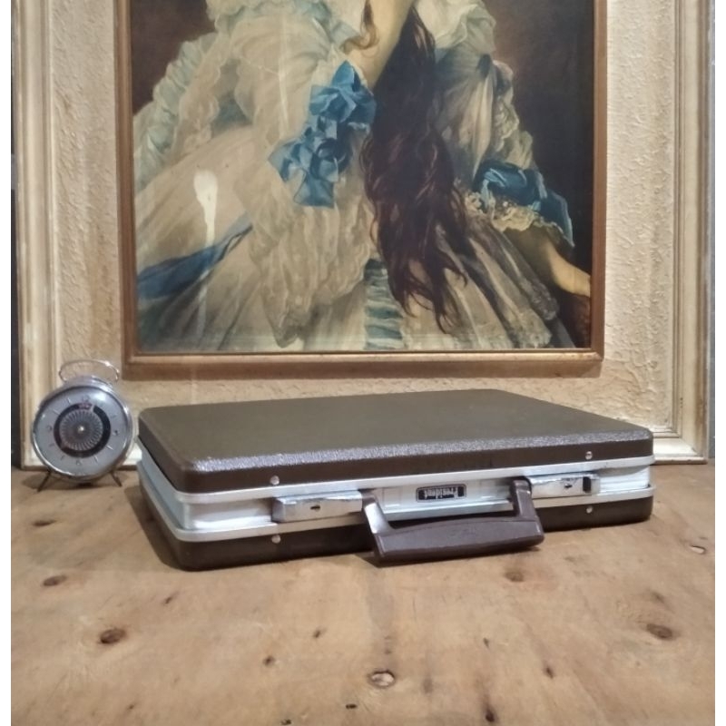 Jual tas koper merk president antik vintage jadul lawas kuno retro ...