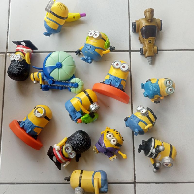 Jual Mainan Happy Meal Mcdonalds Mcd KFC Hokben Burger King CFC Minions 1 Preloved Second Murah ...