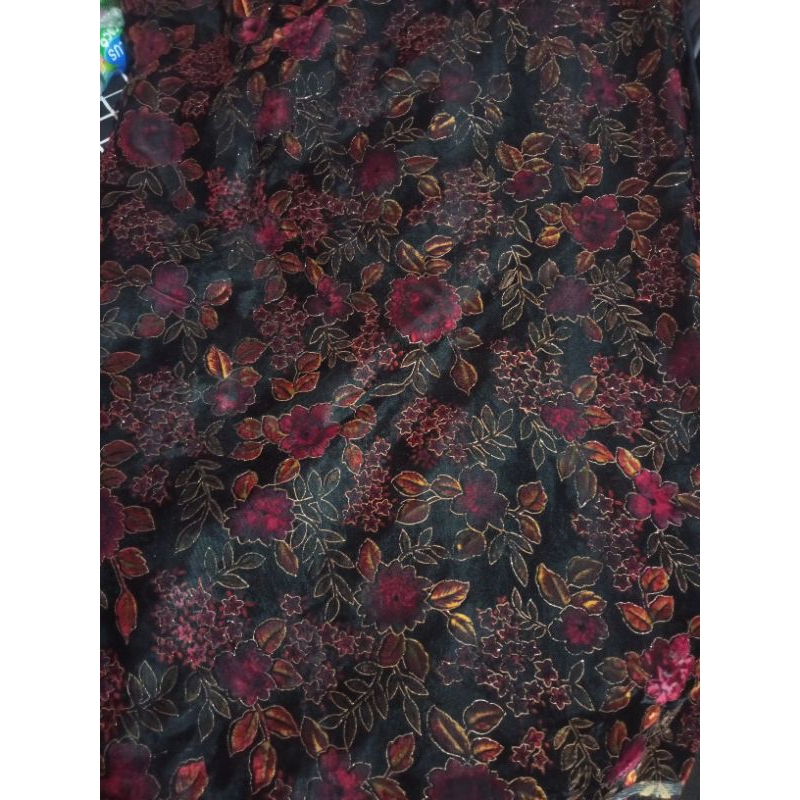 Jual KAIN BAHAN BLUDRU BELUDRU MOTIF BUNGA MAWAR | Shopee Indonesia
