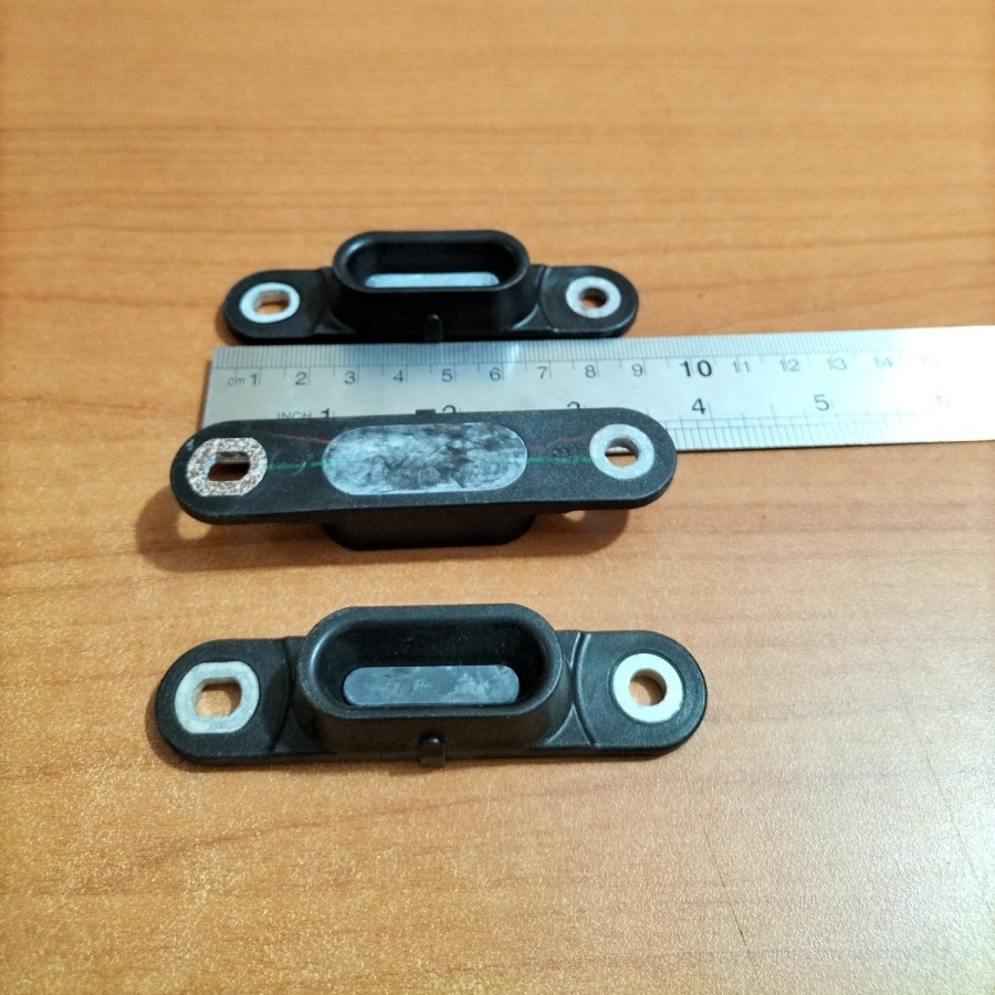 Jual Stopper Pintu Sliding Grand Max Luxio Original harga 1 pcs ...