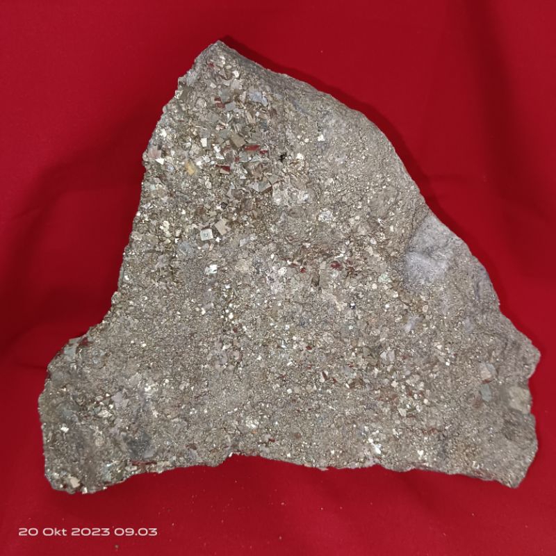 Jual 063 natural batu pirit pyirit full logam 4,5kg istimewa Quartz ...