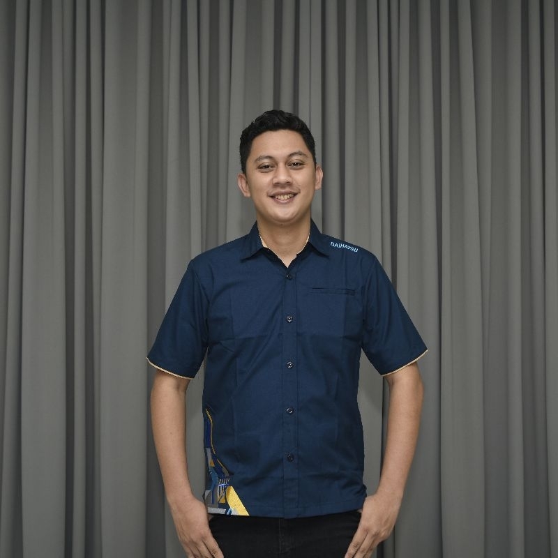 Jual Kemeja Seragam Sales Executive Mobil Daihatsu Navy Pria | Shopee ...