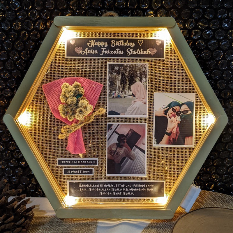 Jual (Gratis Box, sticker, polaroid) Kado Hexa Frame Kado Ulang Tahun/Anniversary/Wedding/Besti ...