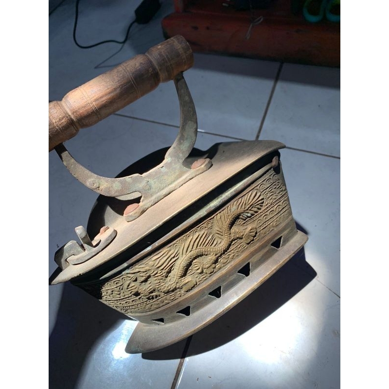 Jual Setrika Arang Antik (SAA) | Shopee Indonesia