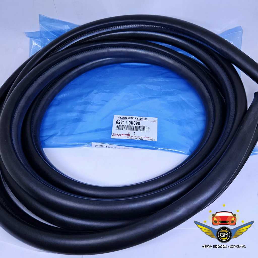 Jual Karet Body Pintu Depan Kanan Toyota Innova Reborn 62311-0K090 ...