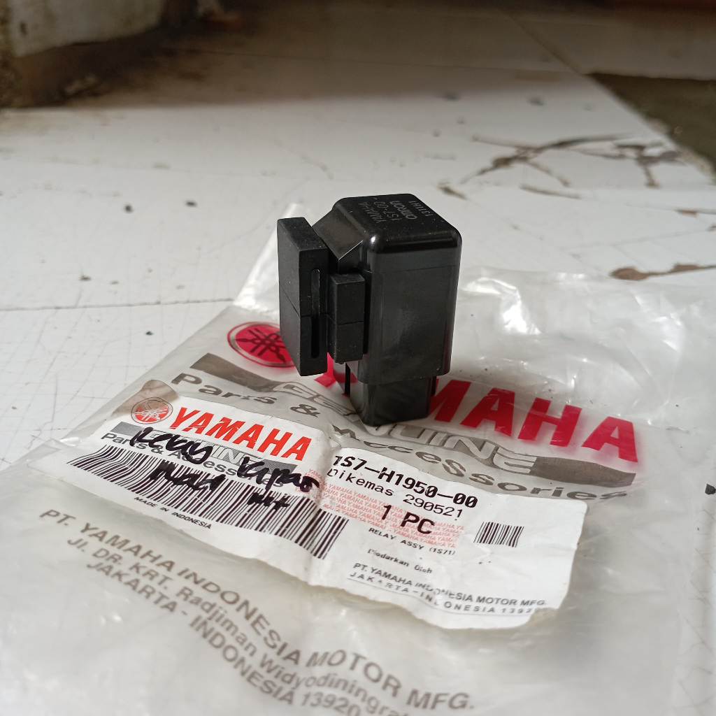 Jual Relay kipas radiator jupiter mx, mx new 135 ORIGINAL YAMAHA 1S7 ...