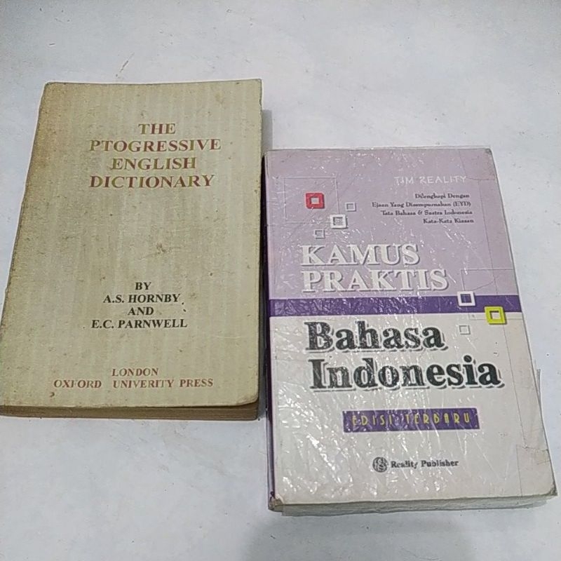 Jual HARGA 1AN KAMUS PRAKTIS BAHASA INDONESIA dan THE PTOGRESSIVE ...