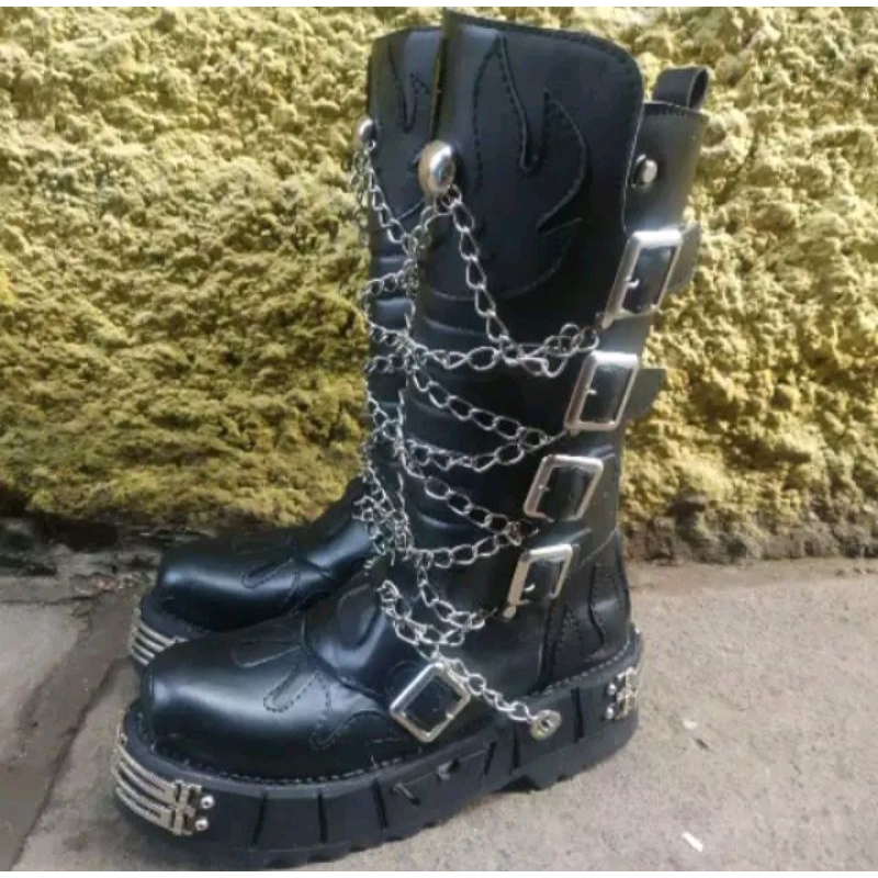 Jual sepatu boots rock tinggi rantai adventure | Shopee Indonesia