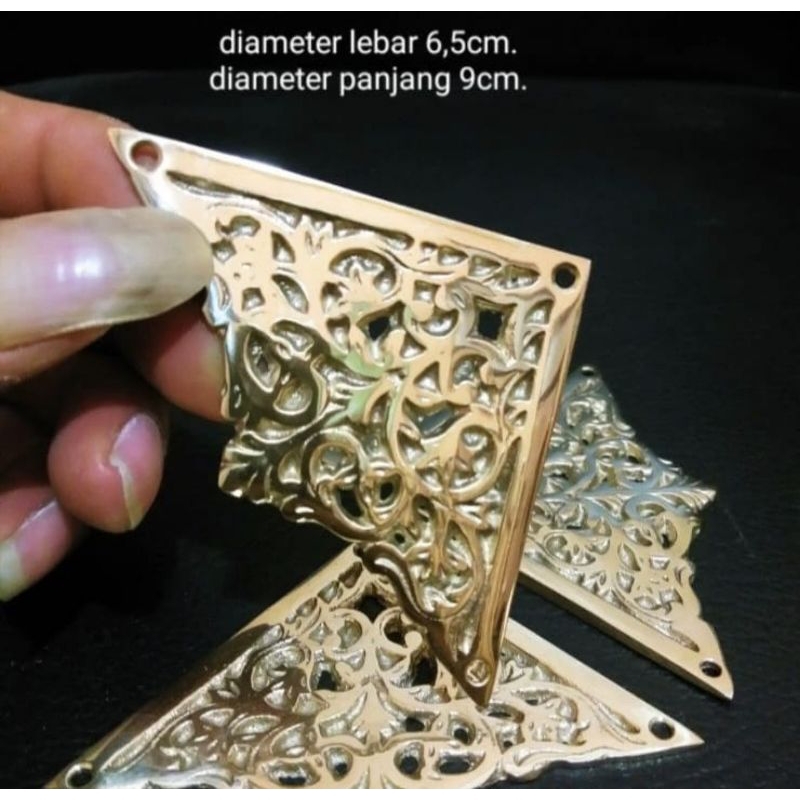 Jual Siku ukir kuningan Gold aksesoris meja pintu ornamen pengaman ...