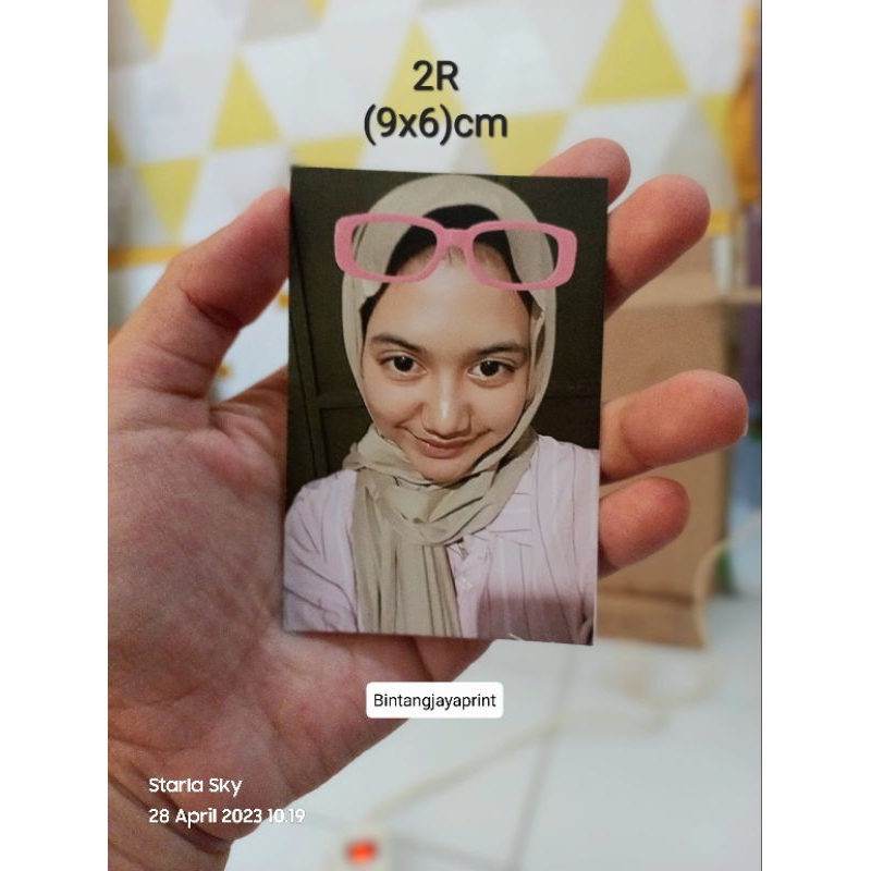 Jual CETAK FOTO 2R 9x6 cm bahan kertas foto glossy | Shopee Indonesia