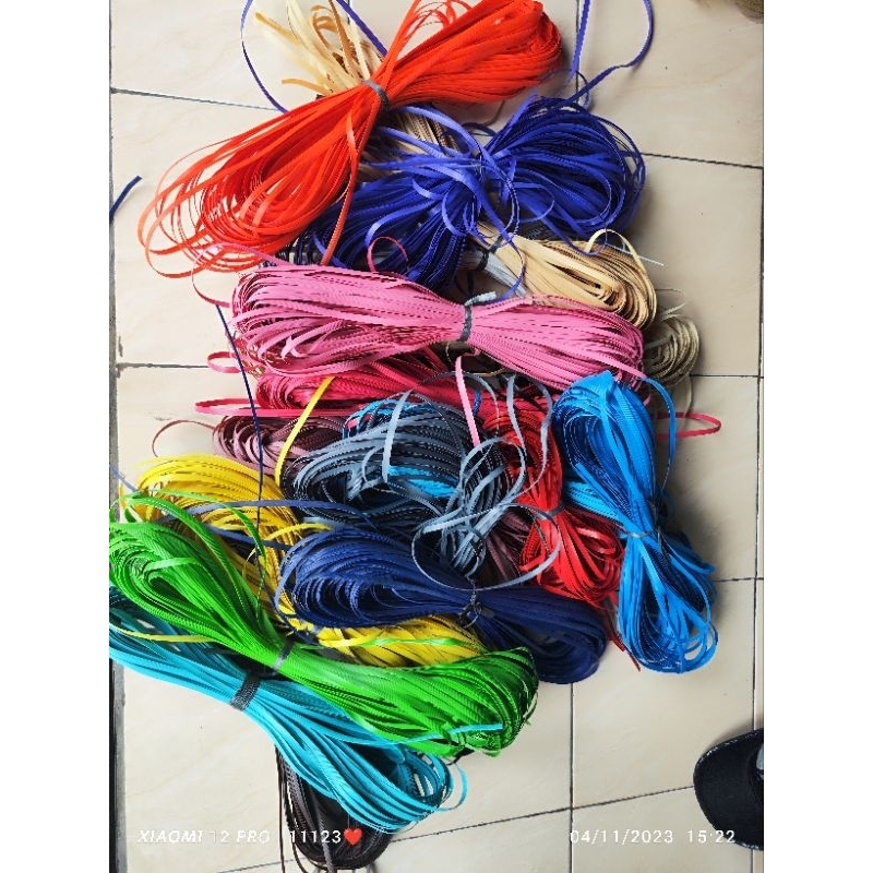 Jual Tali rotan sintetis plastik harga per 60 meter saung gazebo bambu ...